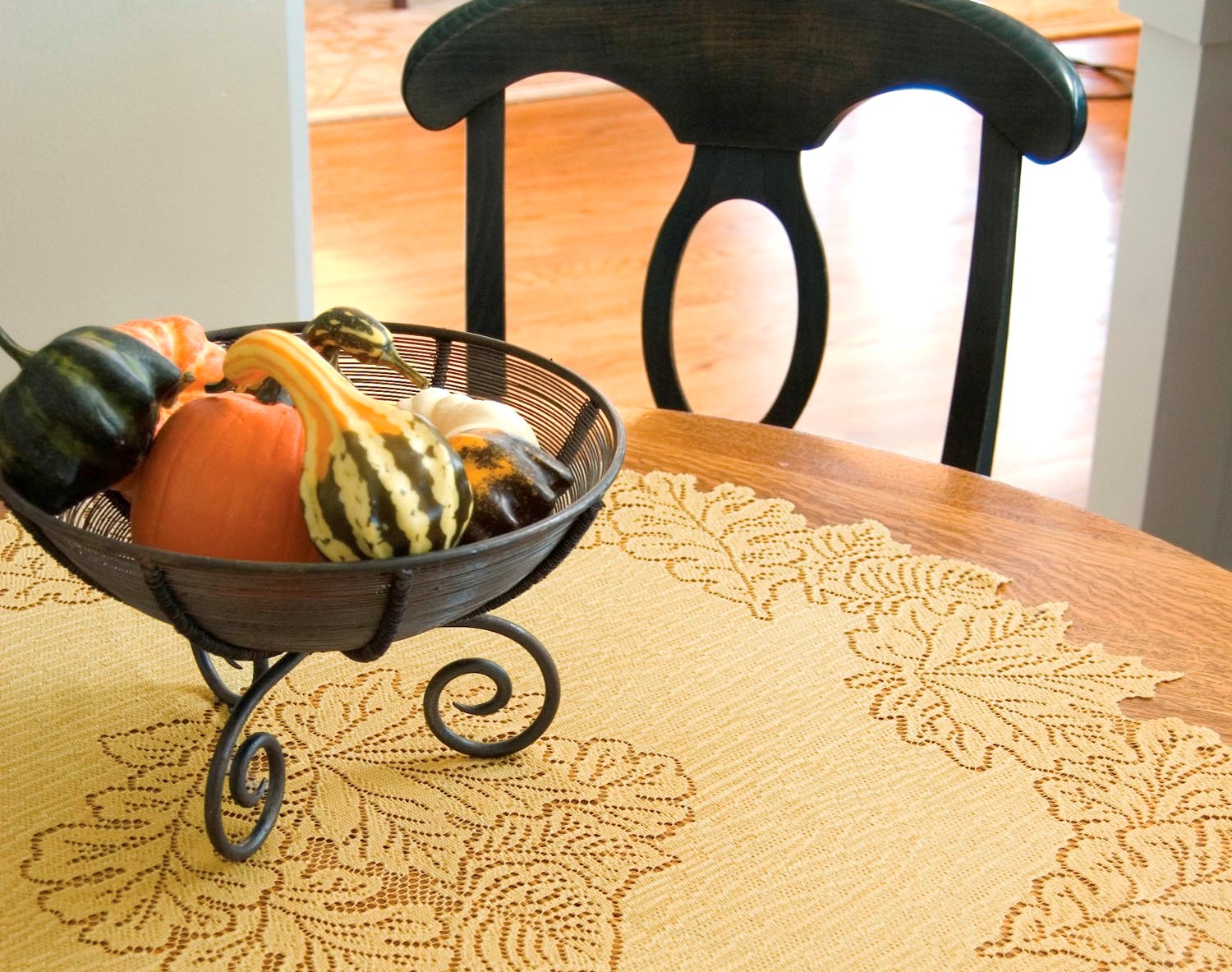 Leaf Table Toppers | YourTablecloth
